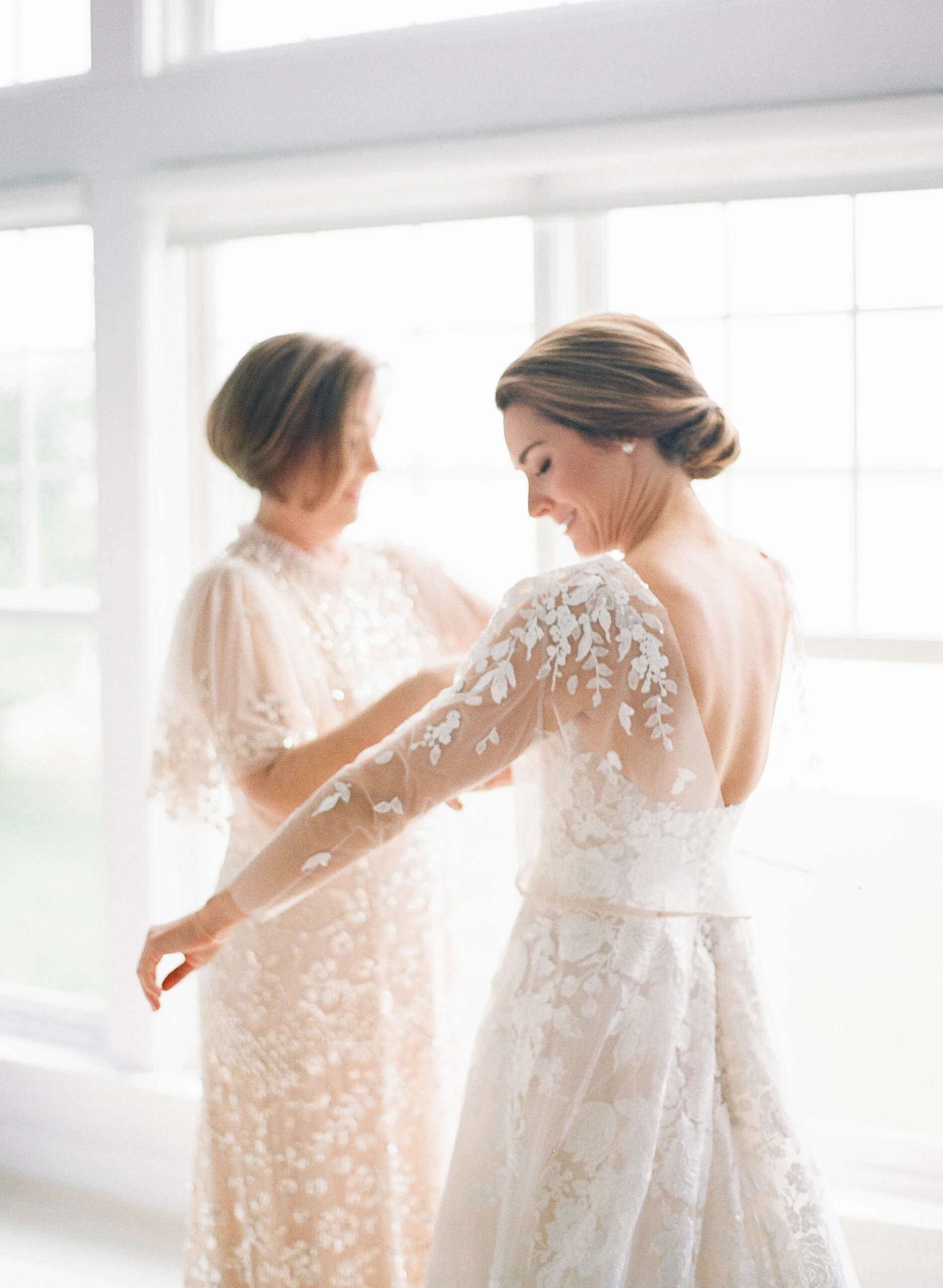 Messa - Mira Zwillinger