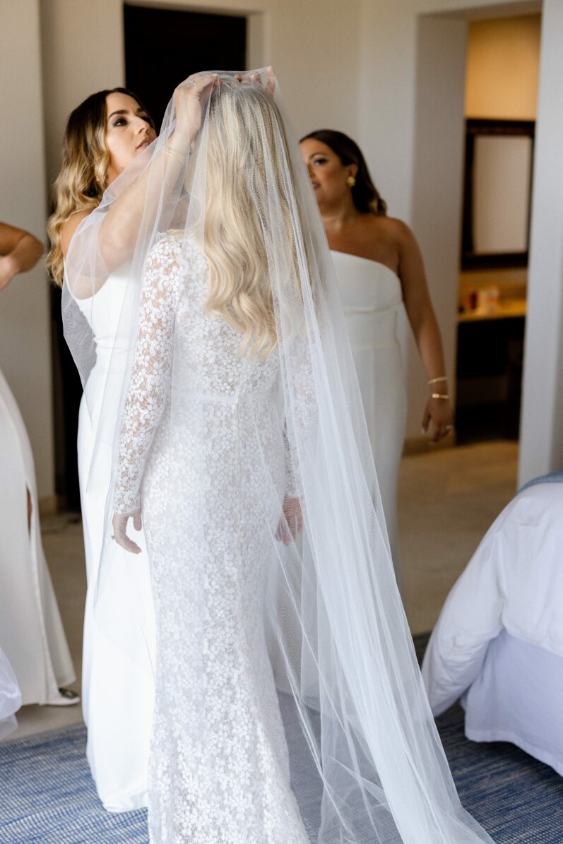 BRIDE OF THE WEEK: Bridget Rogers in Mira Zwillinger Couture