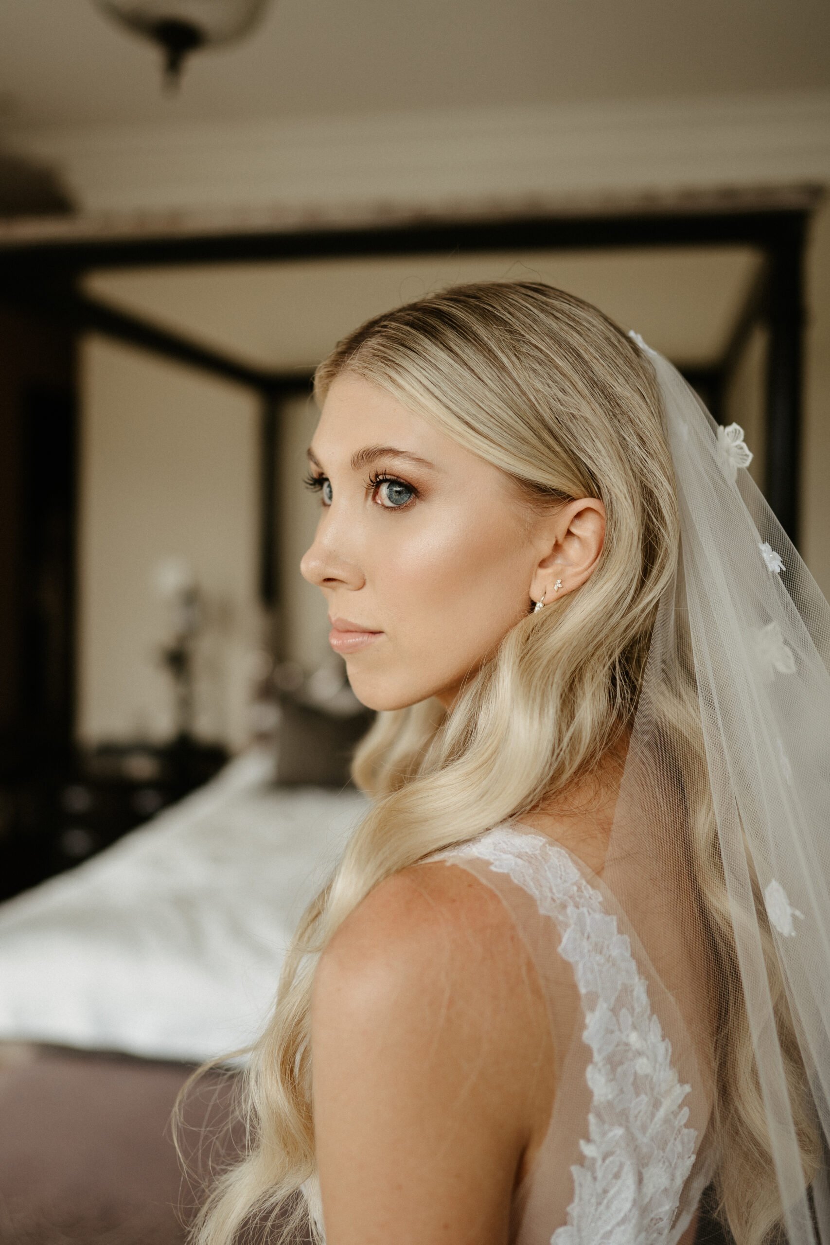 BRIDE OF THE WEEK: Kara Weigelt in Mira Zwillinger Couture