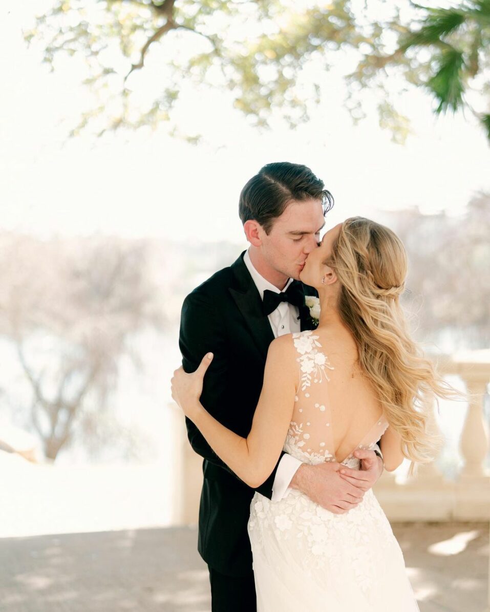 BRIDE OF THE WEEK: Madison Reid Regan | Mira Zwillinger Bride