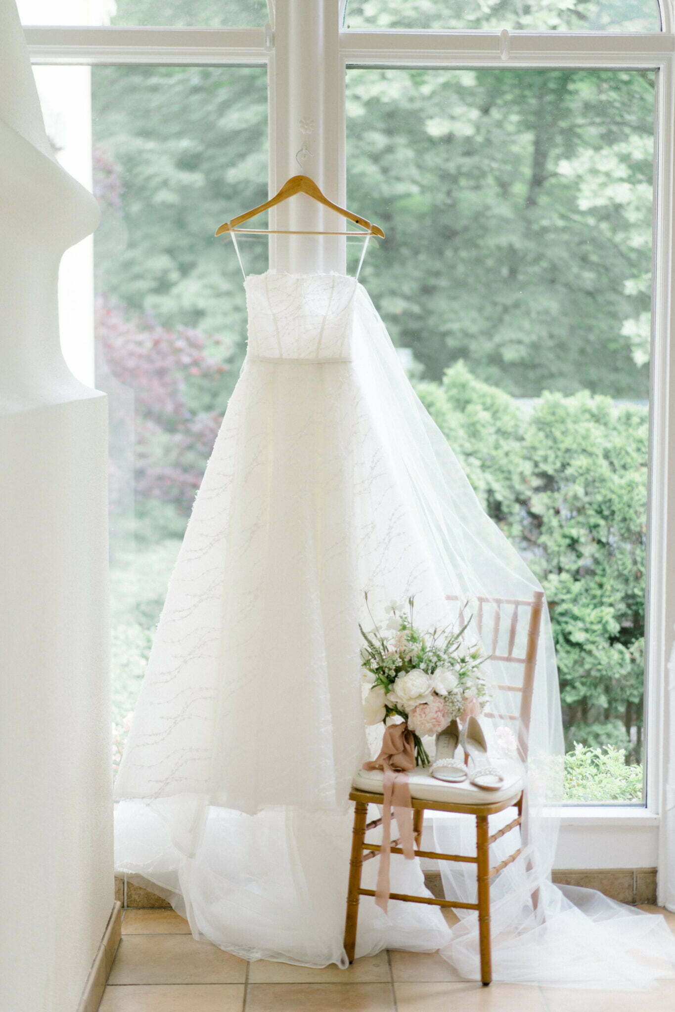 BRIDE OF THE WEEK: Danielle Adams in Mira Zwillinger Gown