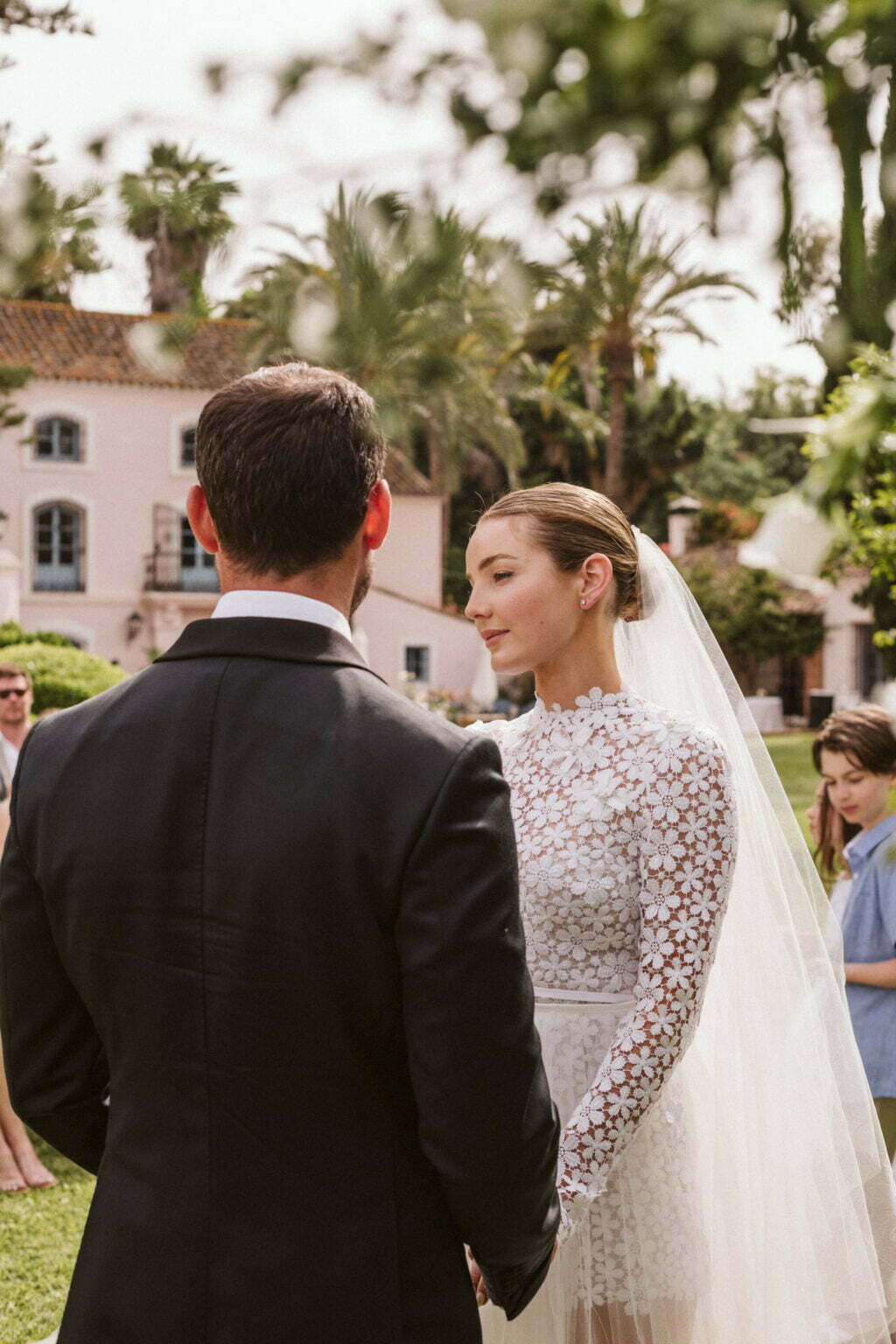 BRIDE OF THE WEEK: Hayley O’Hara in Mira Zwillinger Gown