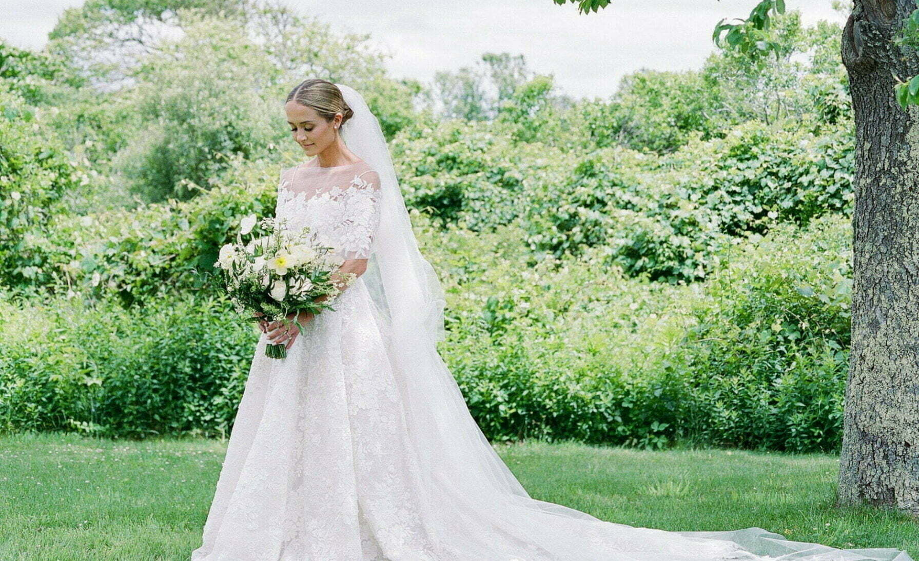 Stunning BRIDE OF THE WEEK: Grayson McPhee | Mira Zwillinger