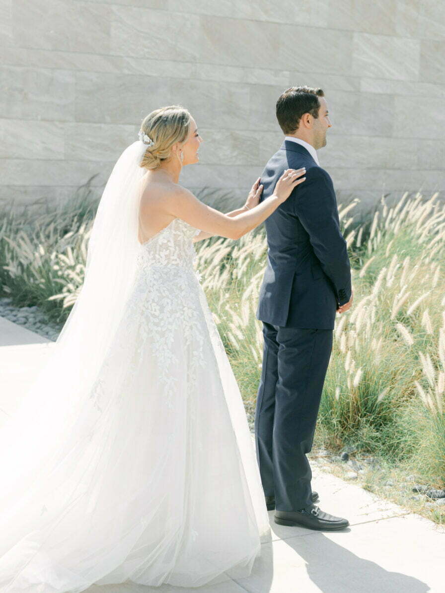 BRIDE OF THE WEEK: Beautiful Caroline Corbin | Mira Zwillinger