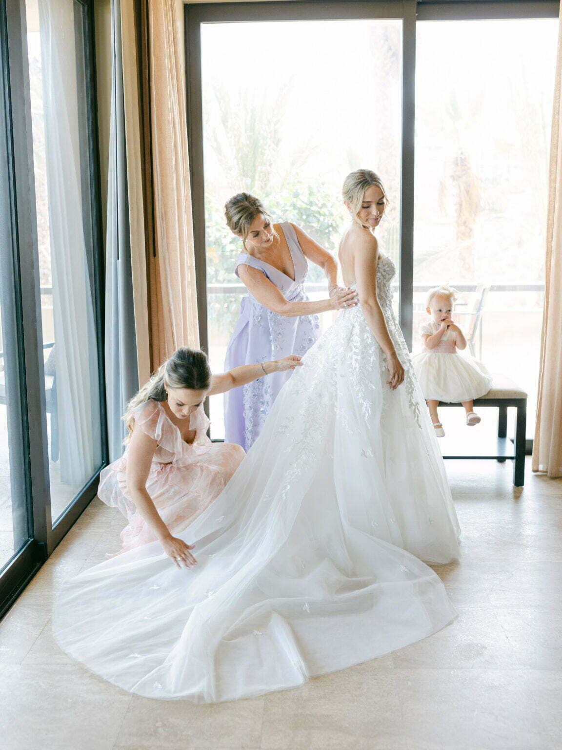 #BRIDEOFTHEWEEK: Caroline Corbin - Mira Zwillinger