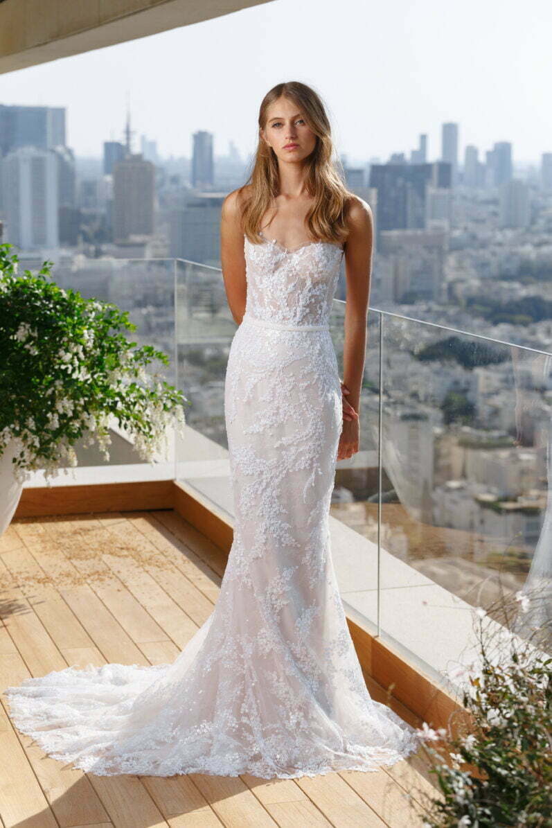 5 Sparkly Wedding Gowns to Make You Shine | Mira Zwillinger