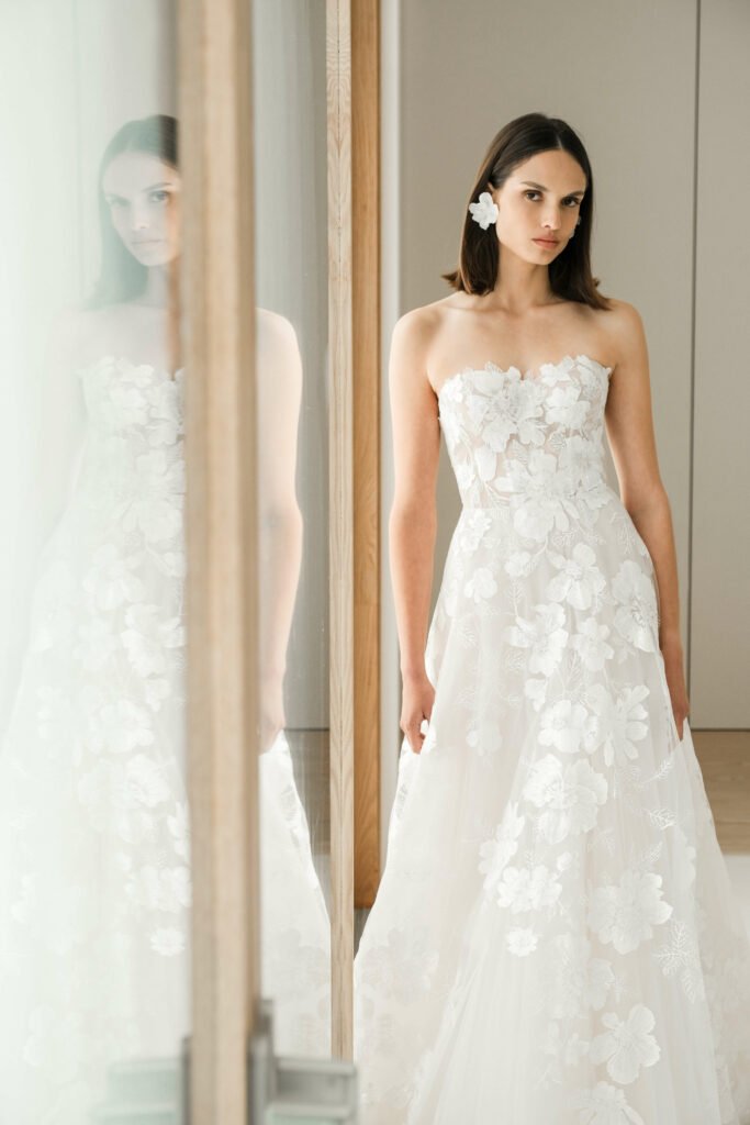 Sunn - Mira Zwillinger