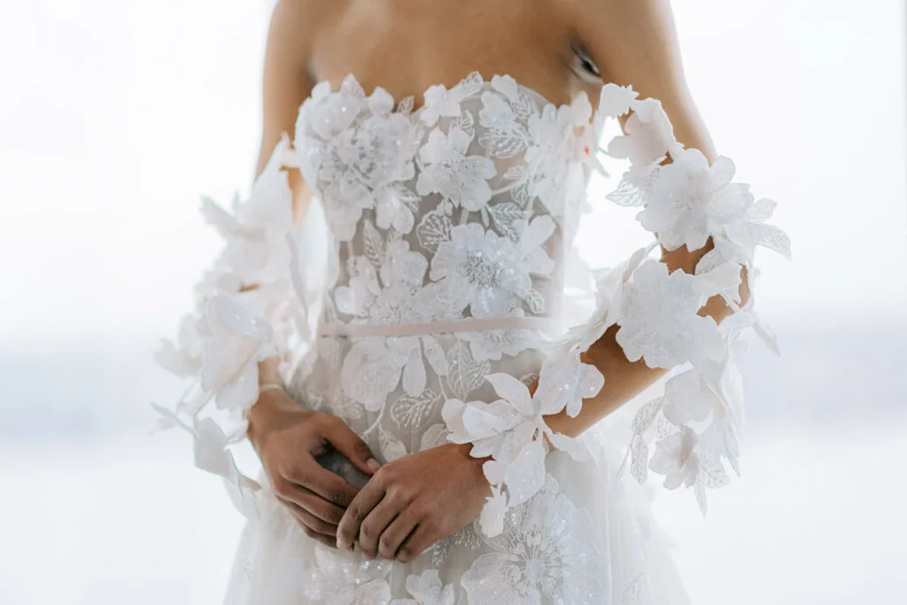 Sunn Armlet Shawl - Mira Zwillinger