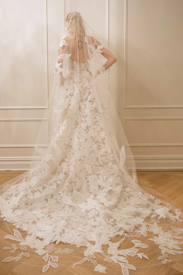 Elevate your Bridal Look with our New Veils Collection!