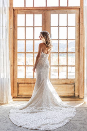 BRIDE OF THE WEEK: Michelle Demaree | Mira Zwillinger's Bridal