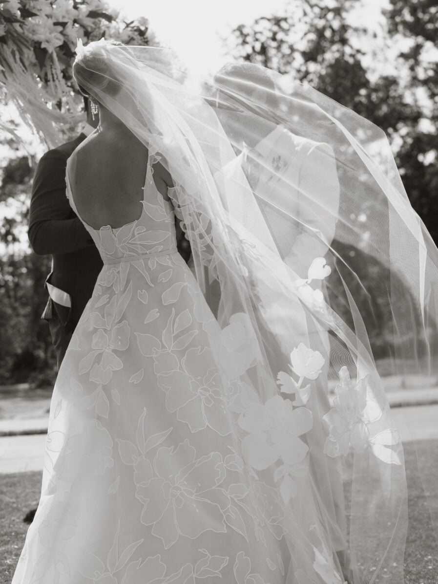 BRIDEOFTHEWEEK: Hailey O'Mara - Mira Zwillinger