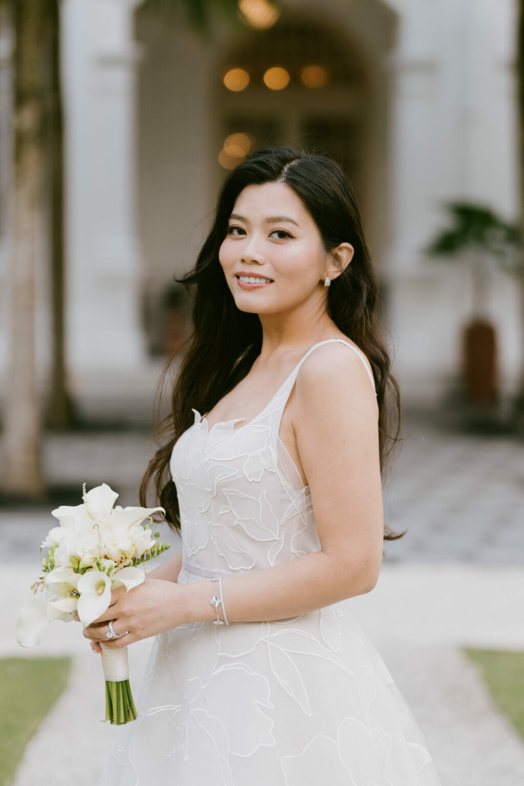 BRIDE OF THE WEEK: Niki Lim’s Elegant & Stunning Wedding Style