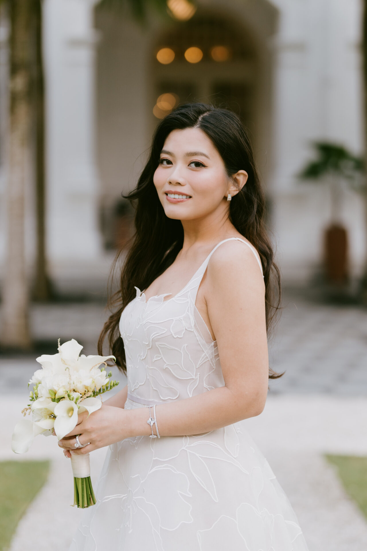 BRIDE OF THE WEEK: Niki Lim’s Elegant & Stunning Wedding Style