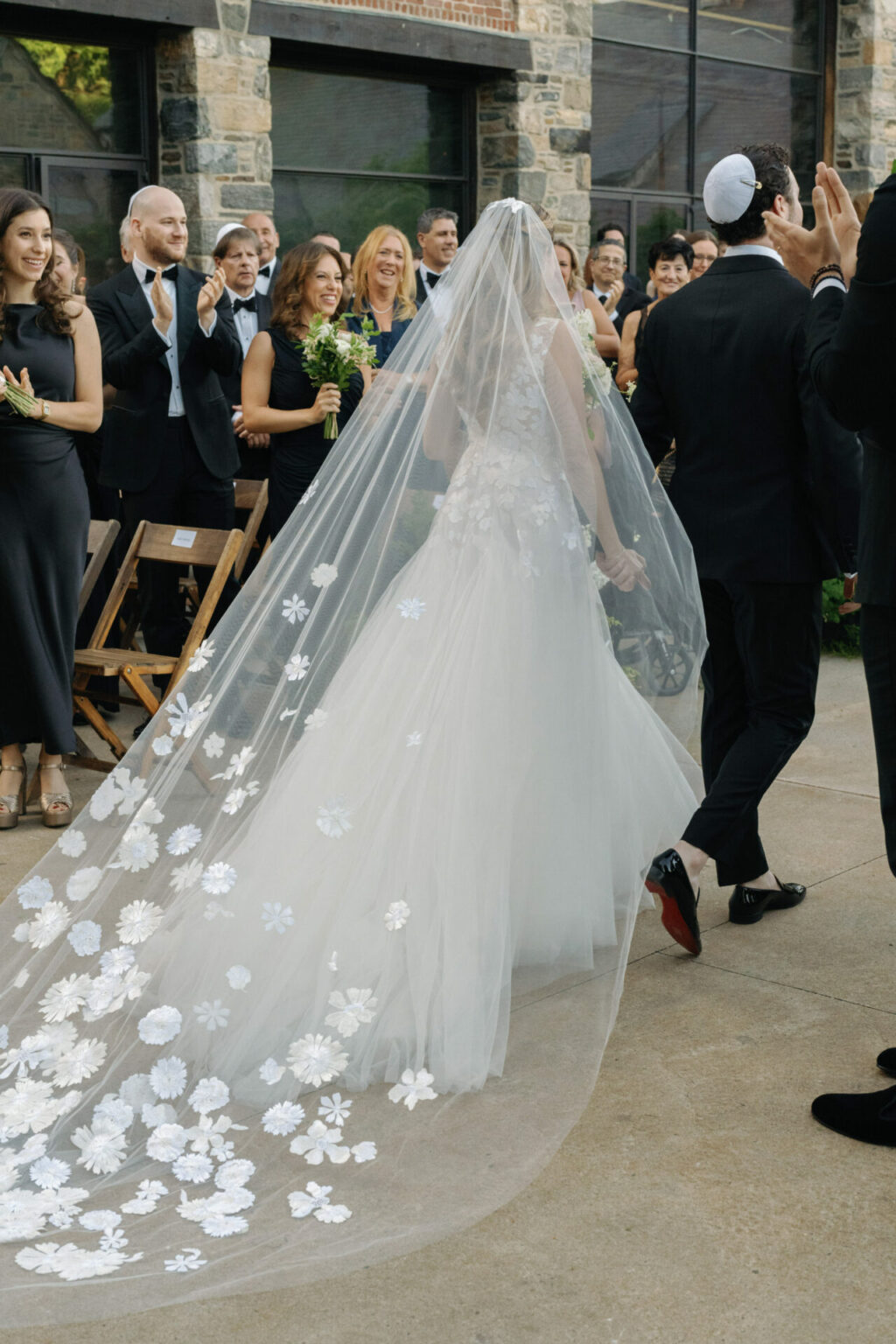 Nesley - Mira Zwillinger