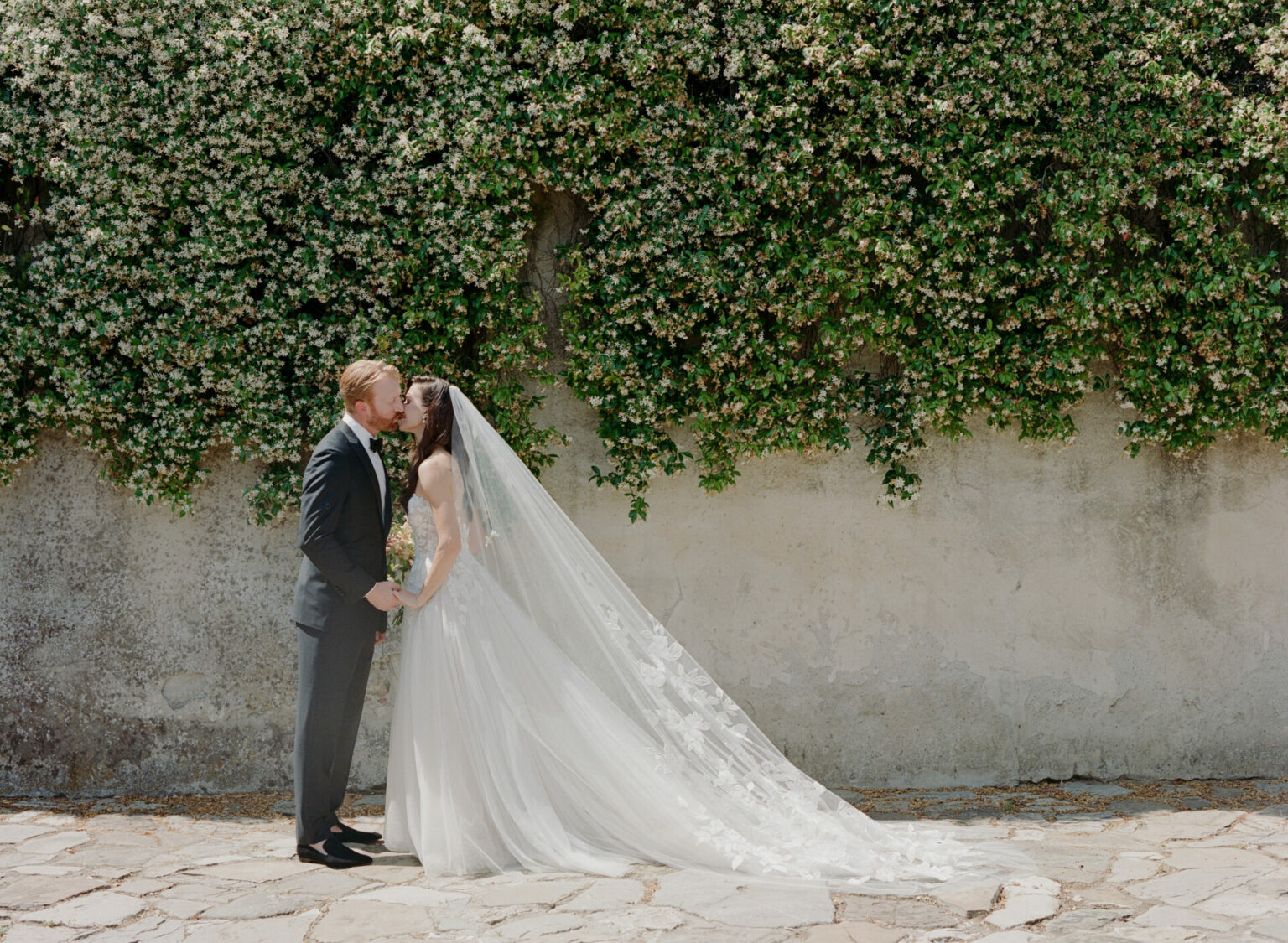 Nelly - Mira Zwillinger