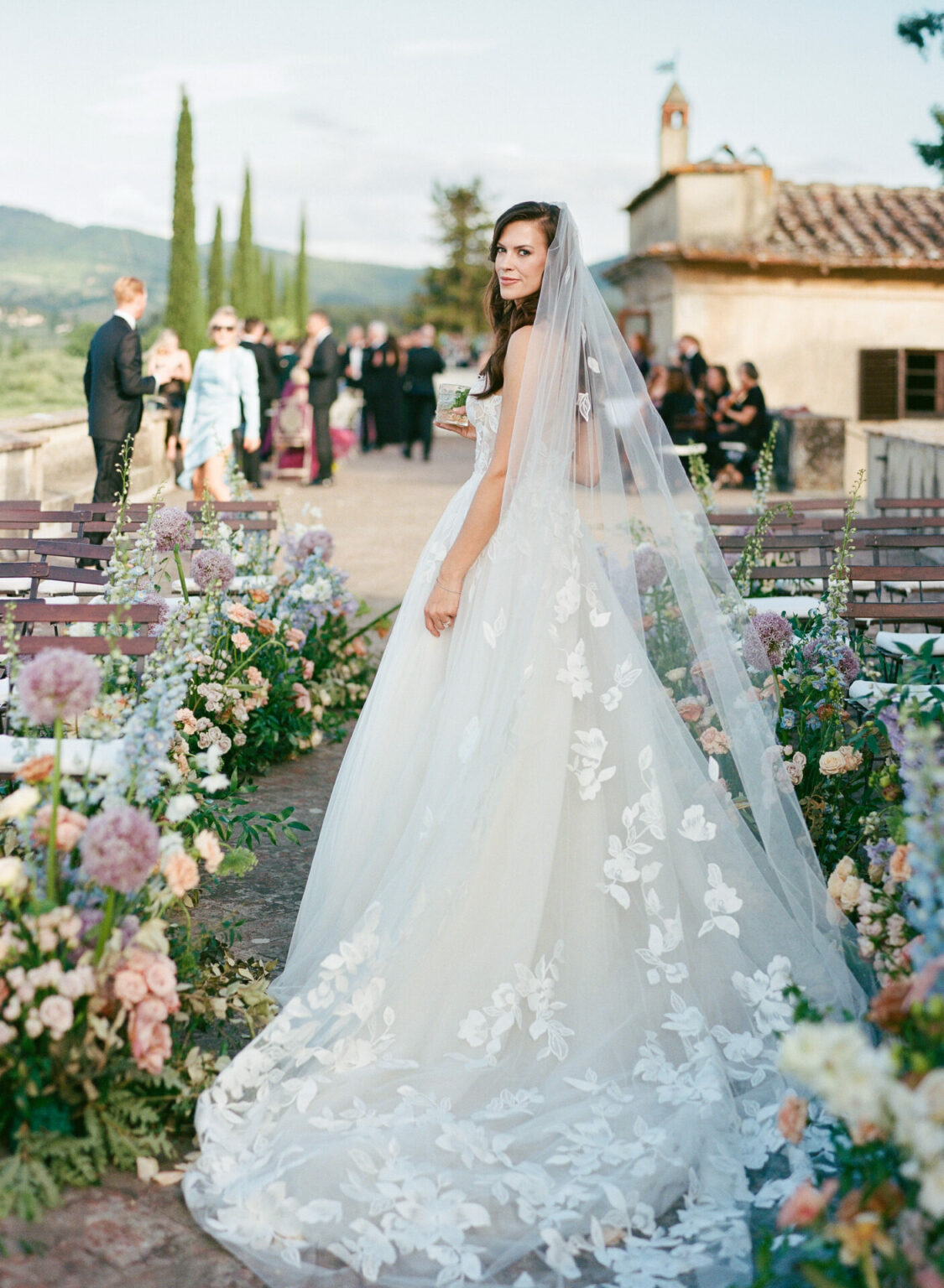 Nelly - Mira Zwillinger