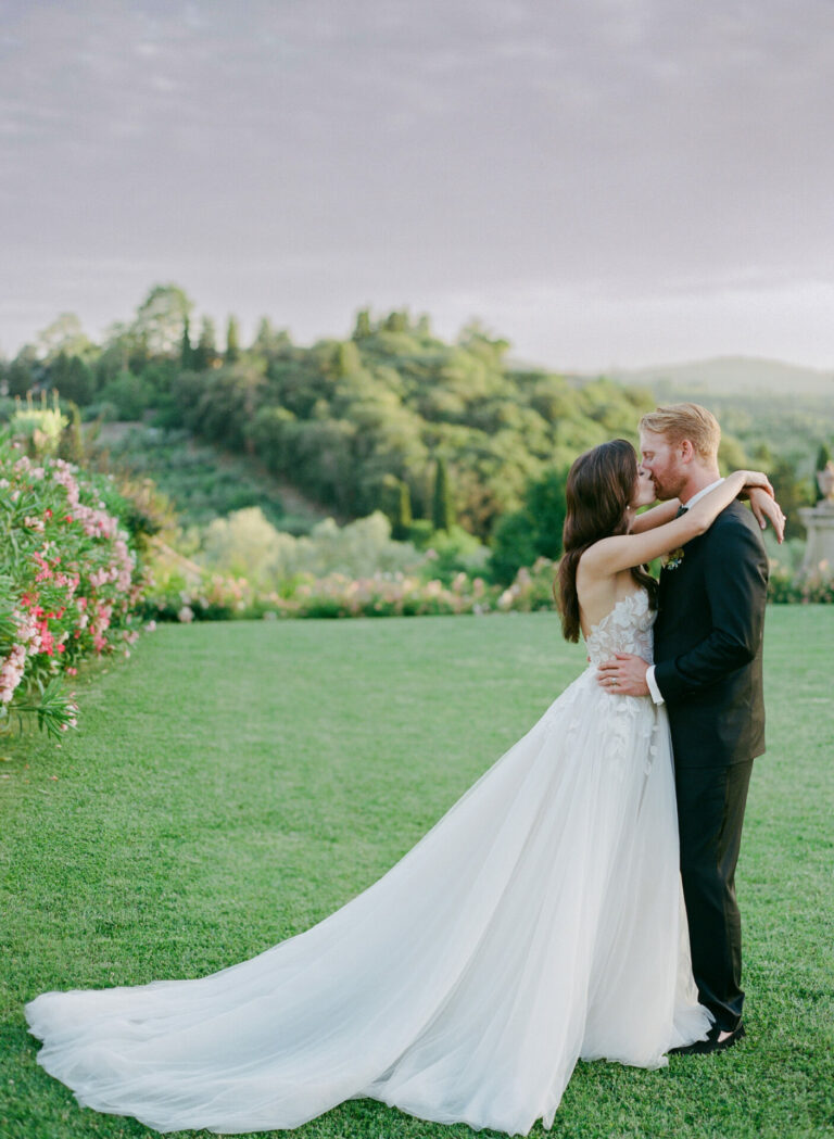 Nelly - Mira Zwillinger