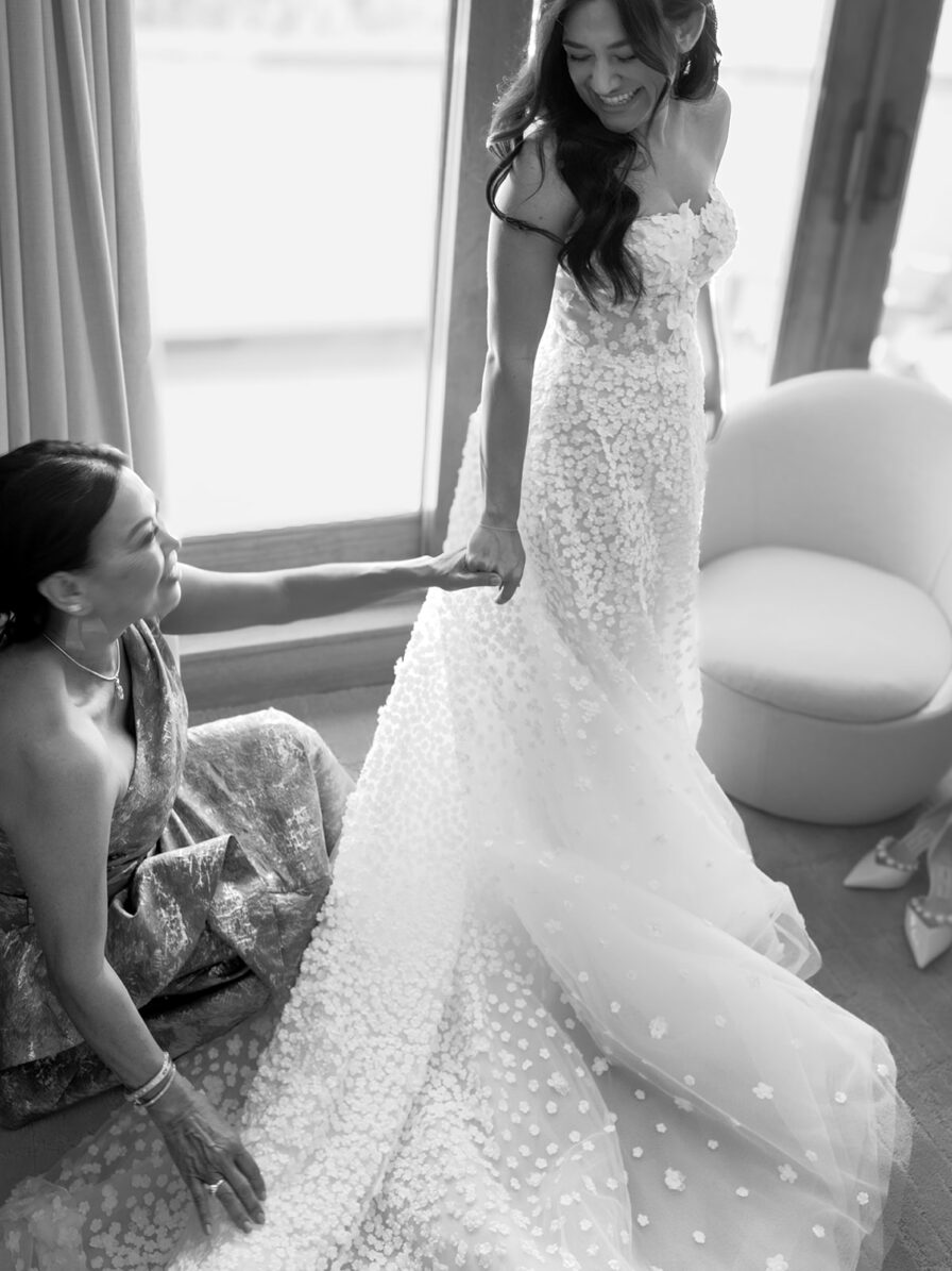 BRIDE OF THE WEEK: Brianna Porrello Riefstahl | Mira Zwillinger