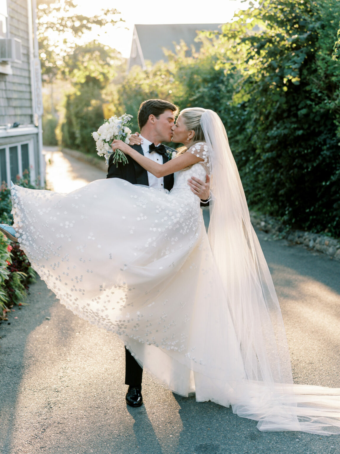 BRIDEOFTHEWEEK: Isabelle Wyant Mulloy - Mira Zwillinger